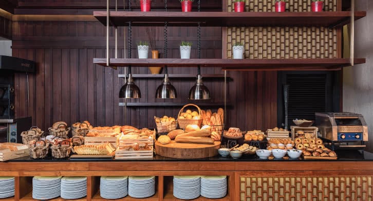 Riverside Restaurants Bangkok | Dining at Anantara Riverside